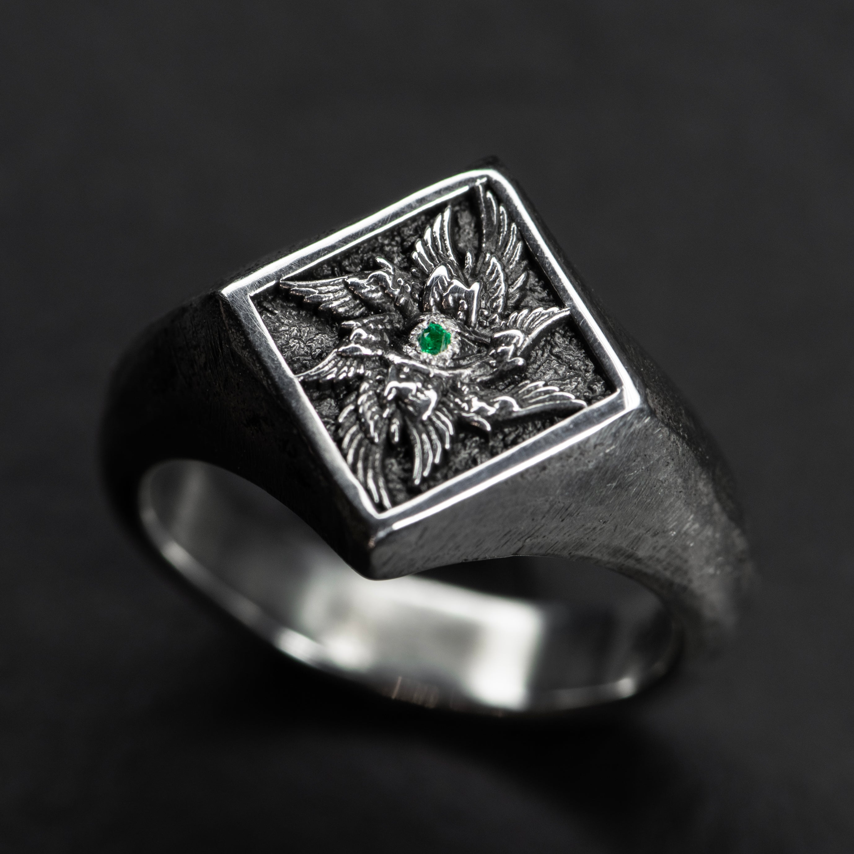 Emerald Signet Ring - SERAPHIM – AHW Studio