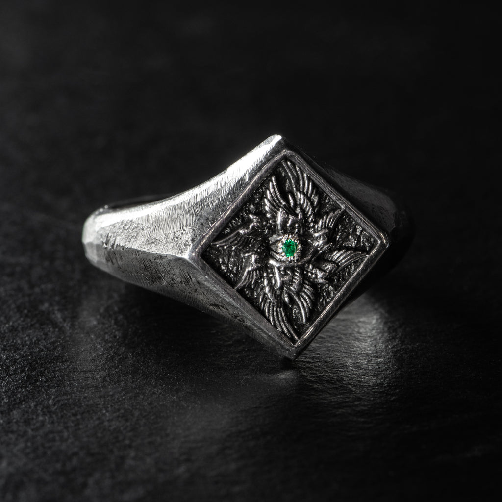 Emerald Signet Ring - SERAPHIM – AHW Studio