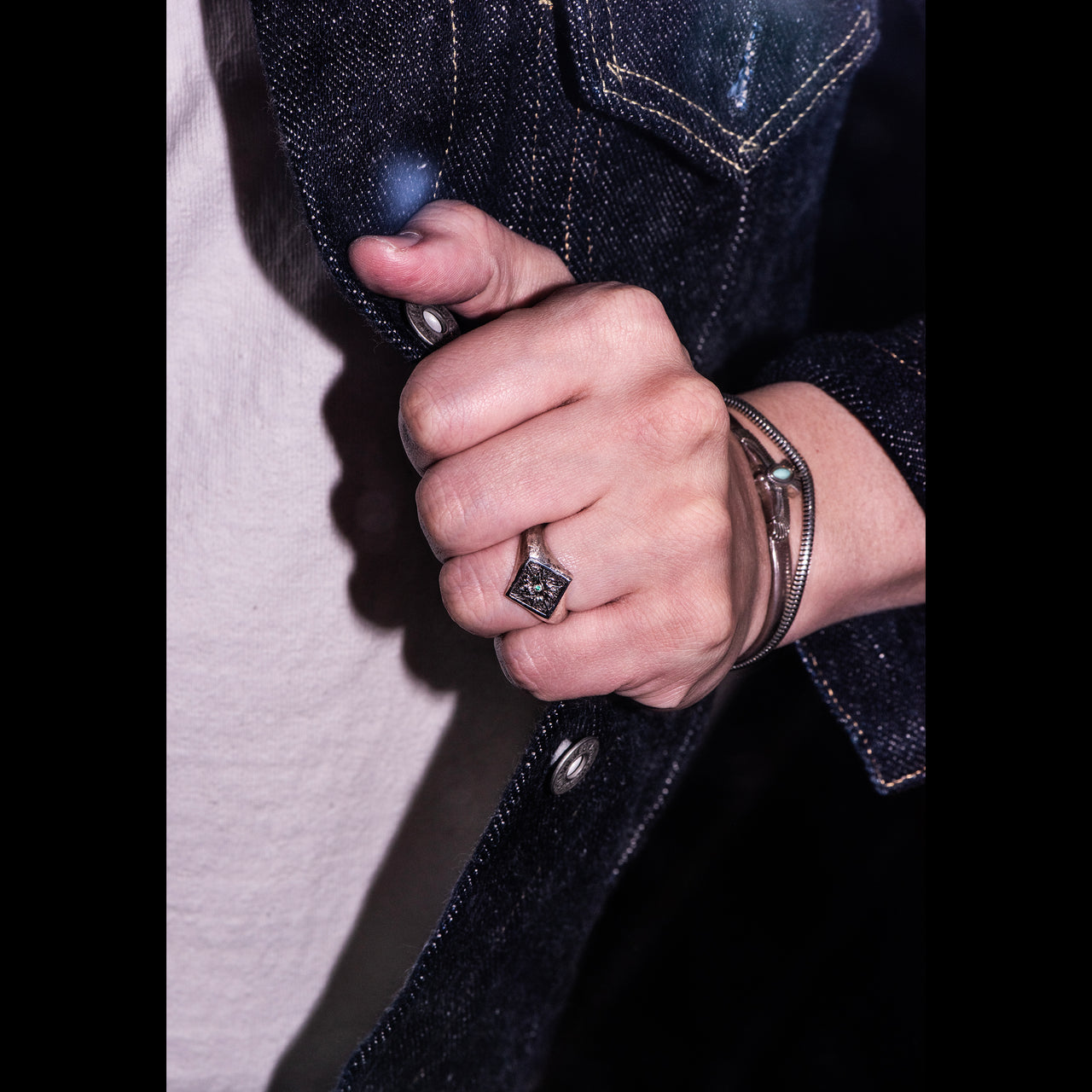 Emerald Signet Ring - SERAPHIM – AHW Studio